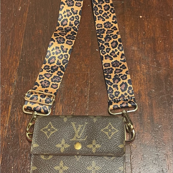no brand | Accessories | Retro Geometric Crossbody Strapnwt | Poshmark